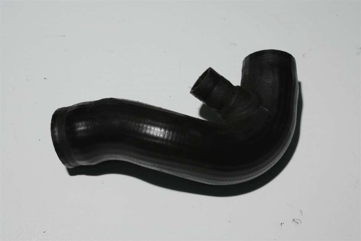 Audi/VW A4 B5/A6 4B/Passat 1.8 Turbo Druckschlauch 058145832C ...