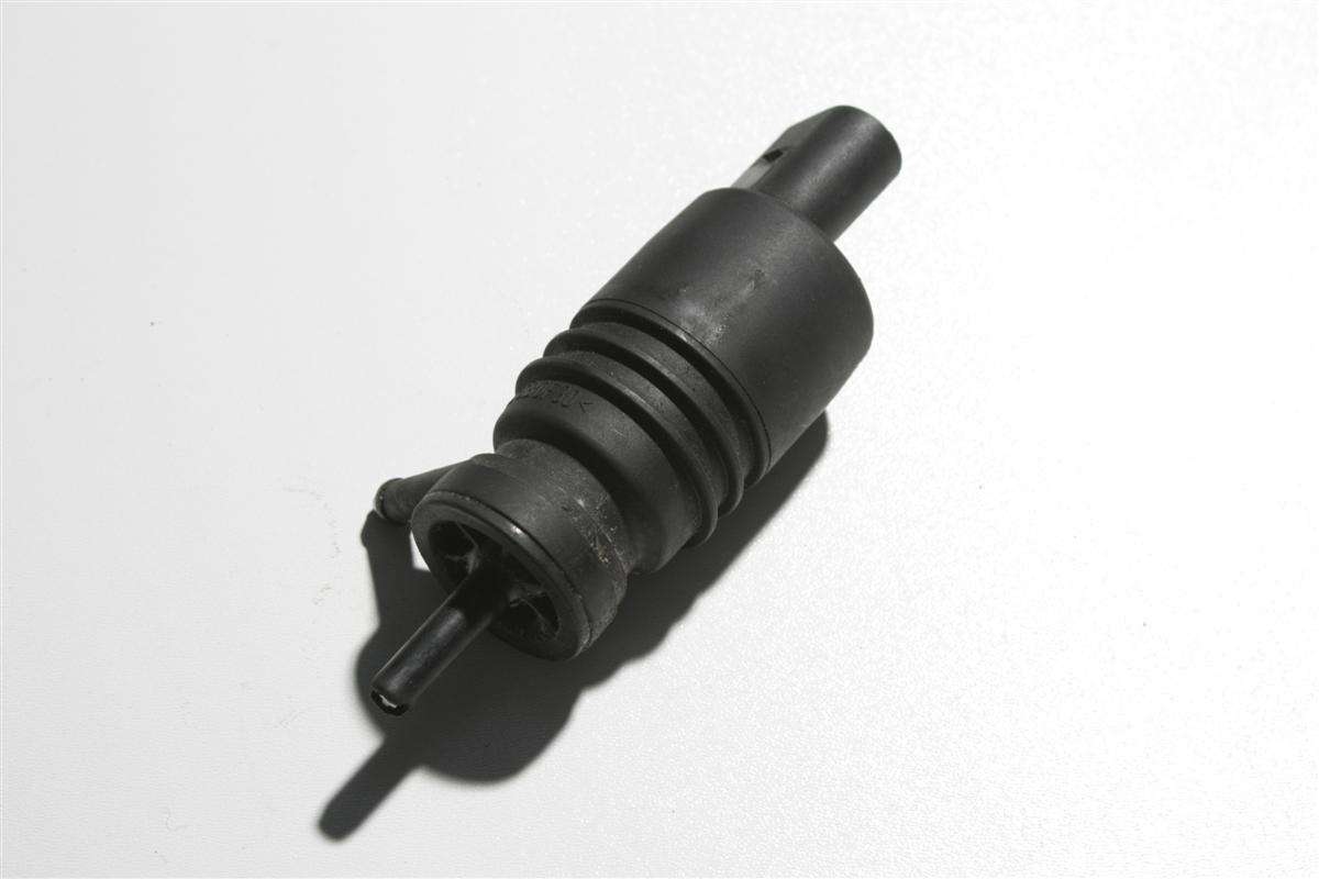 Audi/VW A4 B5/A6 4B/Passat Pumpe Scheibenwaschanlage 1T0955651 | Pumpen ...